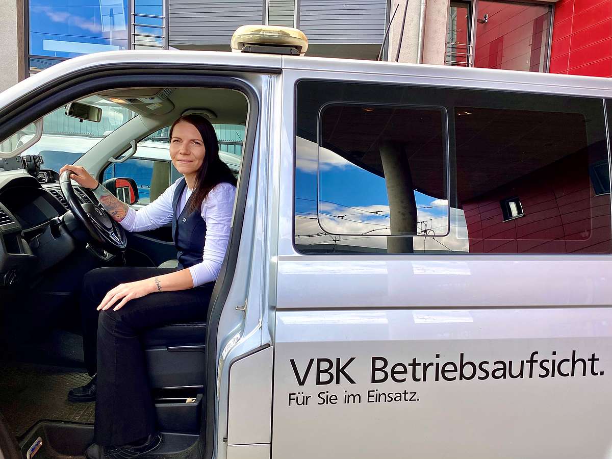 Problemlöser im Nahverkehr: Angela Linkert ist die erste Verkehrsmeisterin (VDV) bei den VBK